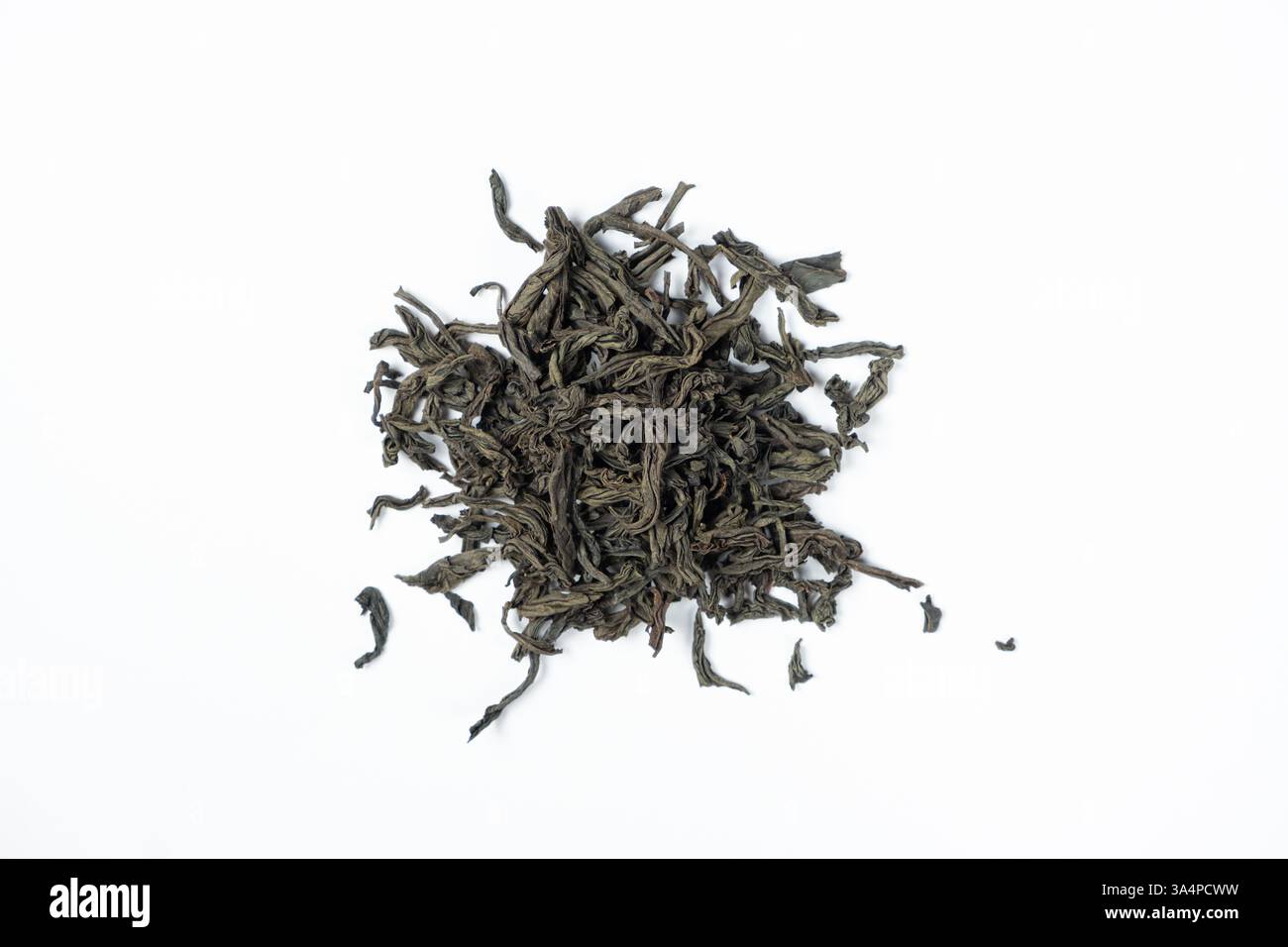 Whole Leaf Black Tea Top View on White Background Stock Photo - Alamy