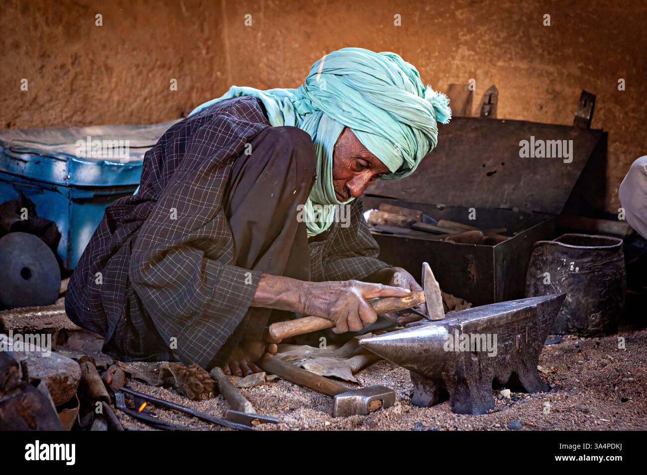 North african man worker hi-res stock photography and images - Alamy