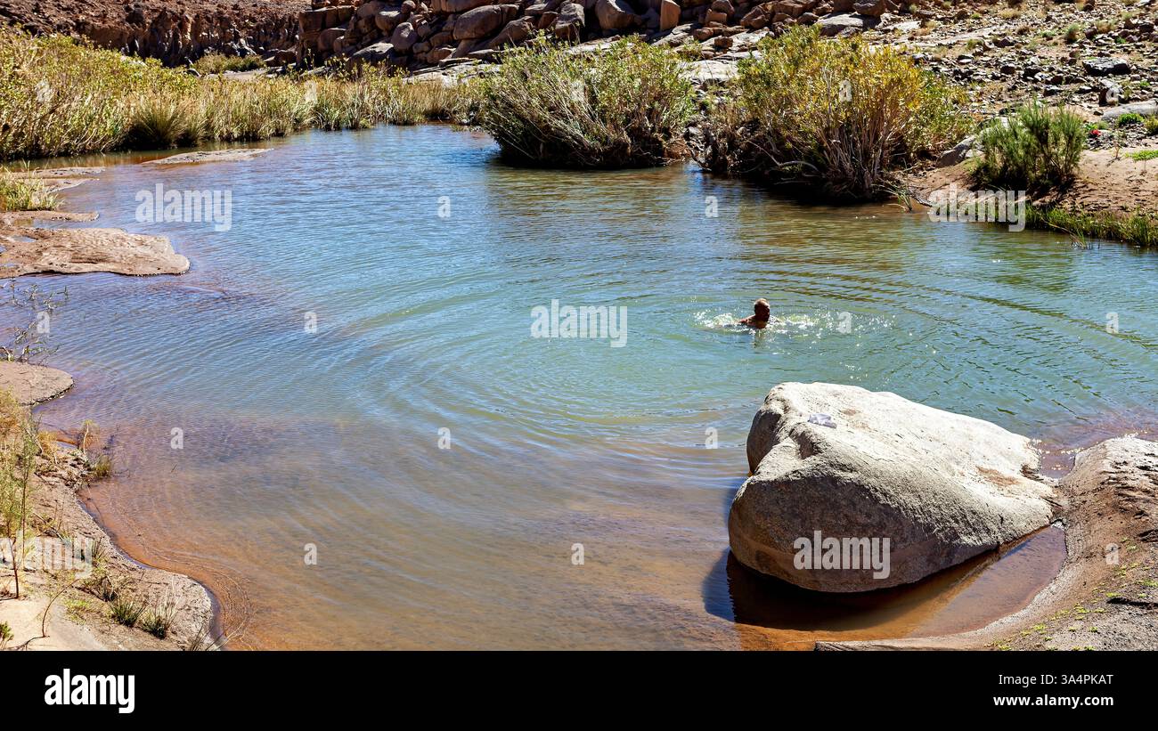 Small river in sahara hi-res stock photography and images - Alamy