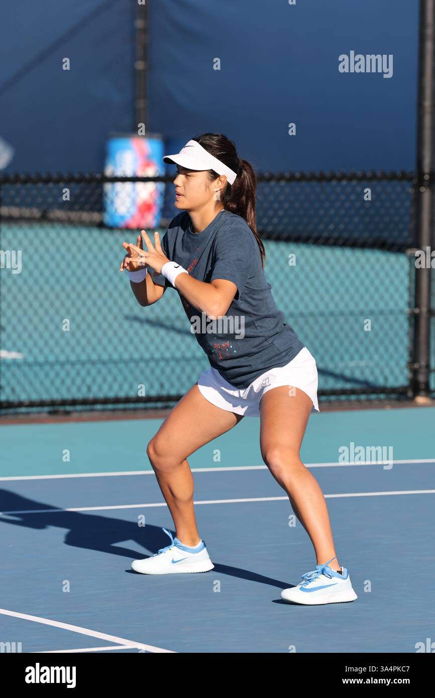 Miami Gardens, Florida, USA. 18th Mar, 2025. Emma Raducanu on Day 1 of ...