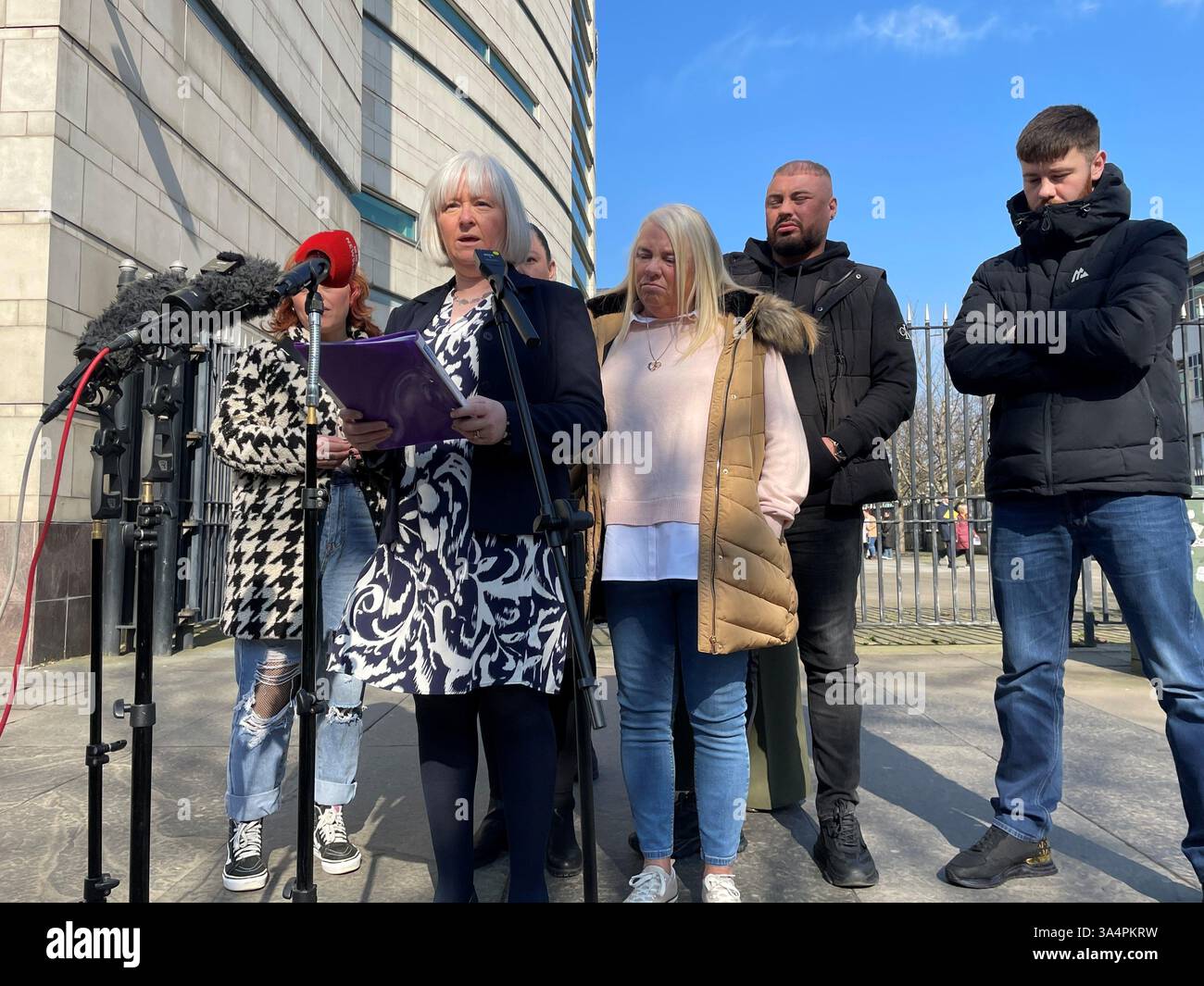 PSNI Detective Inspector Michelle Griffin (centre) speaking to the ...