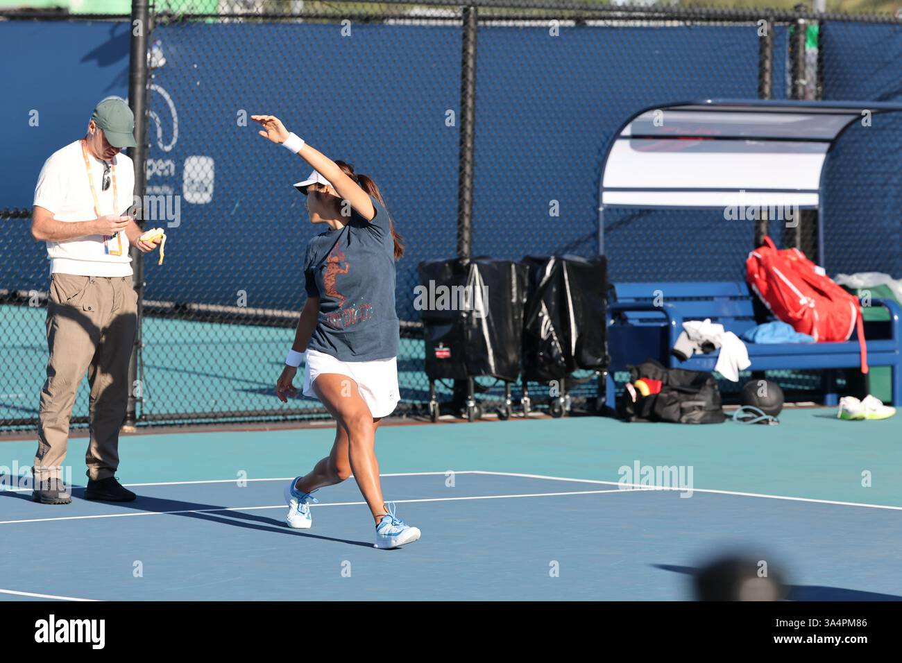 Miami Gardens, Florida, USA. 18th Mar, 2025. Emma Raducanu on Day 1 of ...