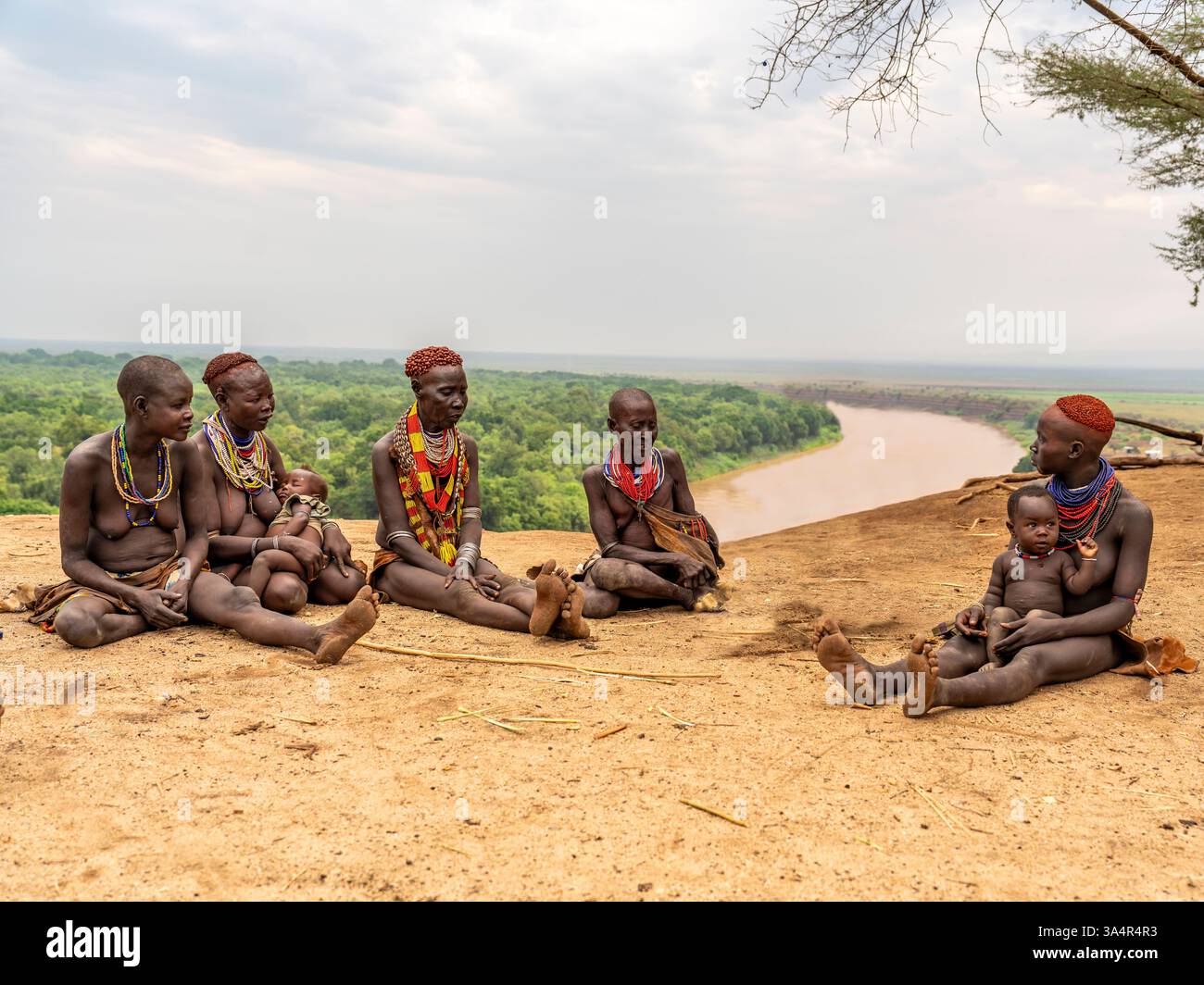Omo river tribe hi-res stock photography and images - Alamy