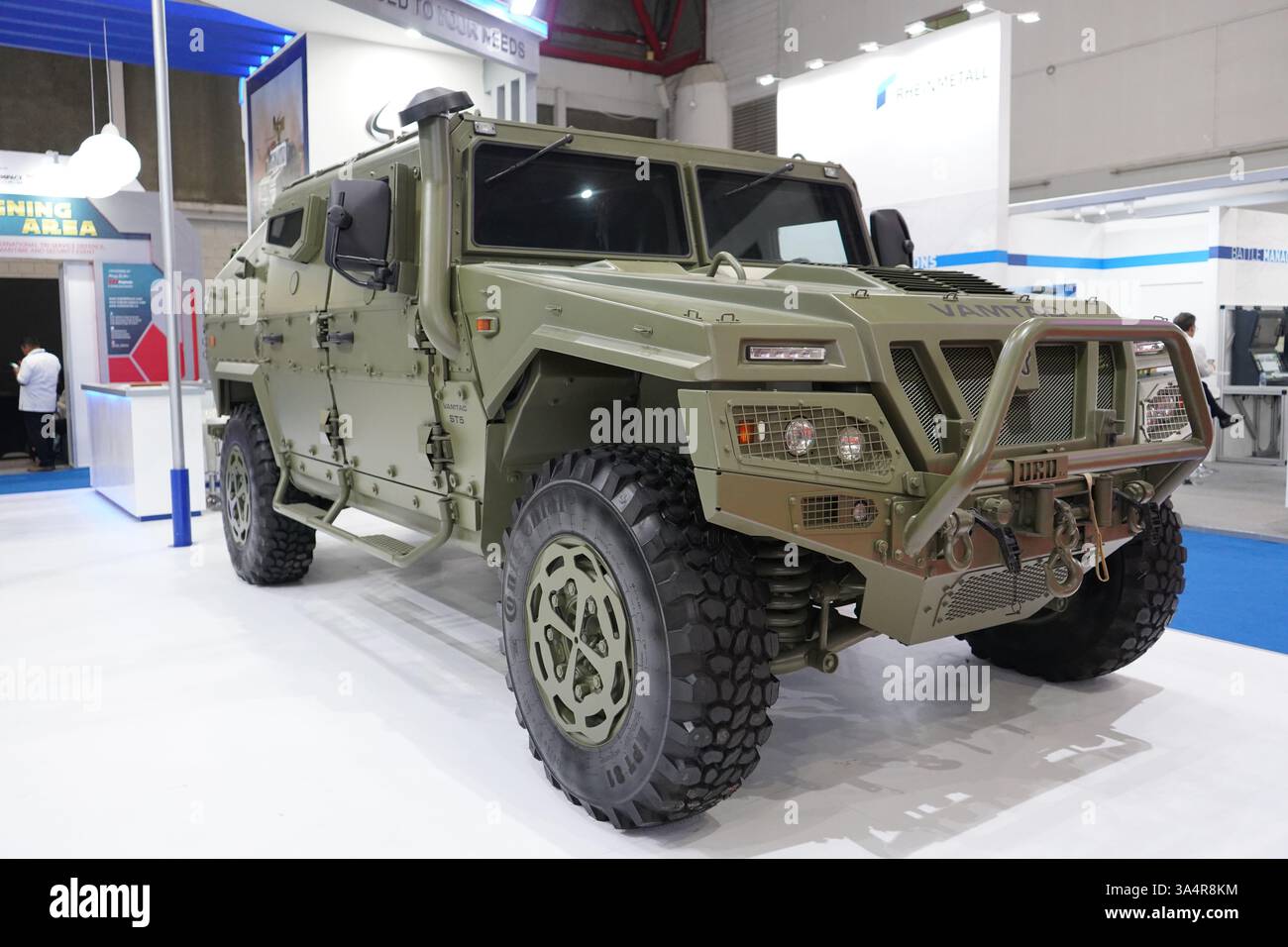 The URO VAMTAC (Vehículo de Alta Movilidad Táctico, "High Mobility ...