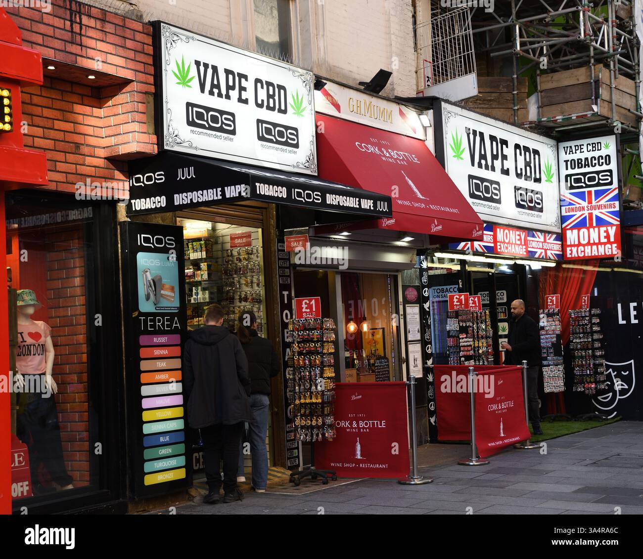 Vape corner, Westminster, London, United Kingdom Stock Photo - Alamy