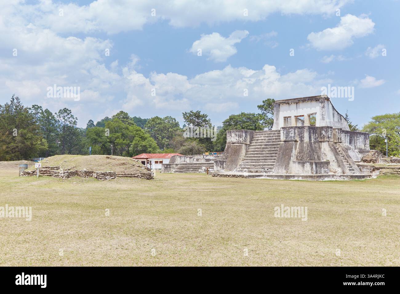 Occupied since the Early Classic Period (250 - 600 AD), Zaculeu was the ...