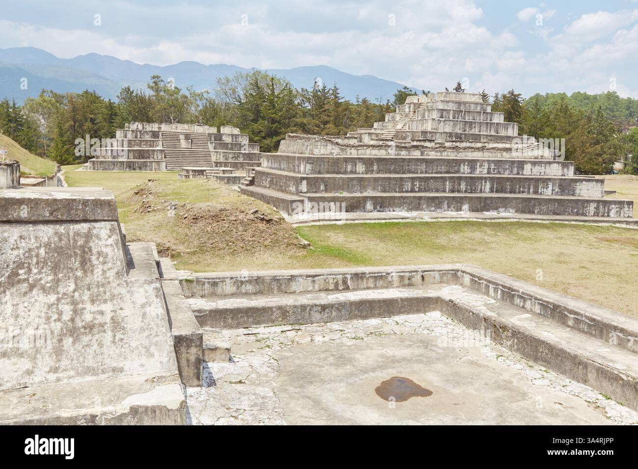 Occupied since the Early Classic Period (250 - 600 AD), Zaculeu was the ...