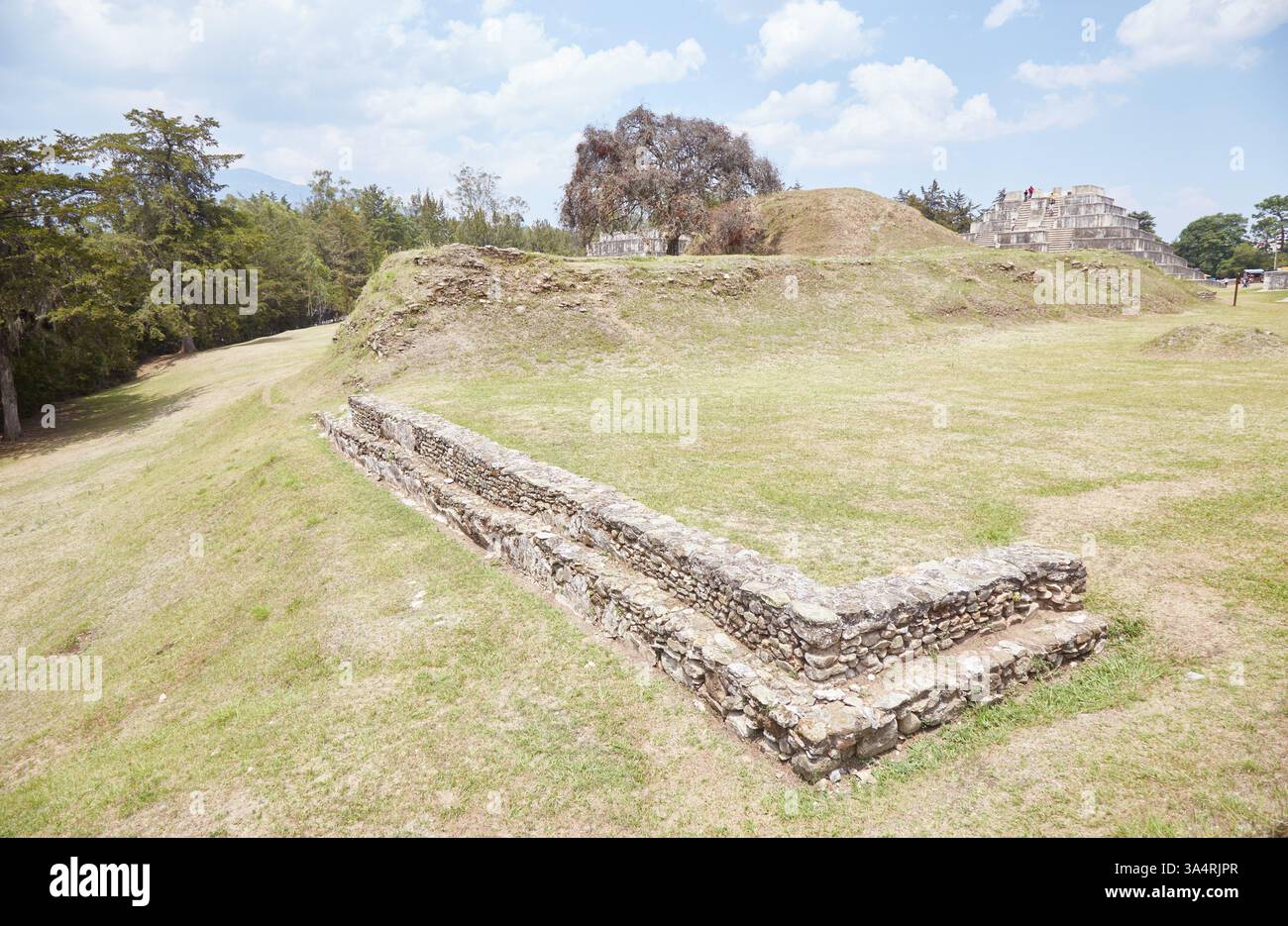 Occupied since the Early Classic Period (250 - 600 AD), Zaculeu was the ...