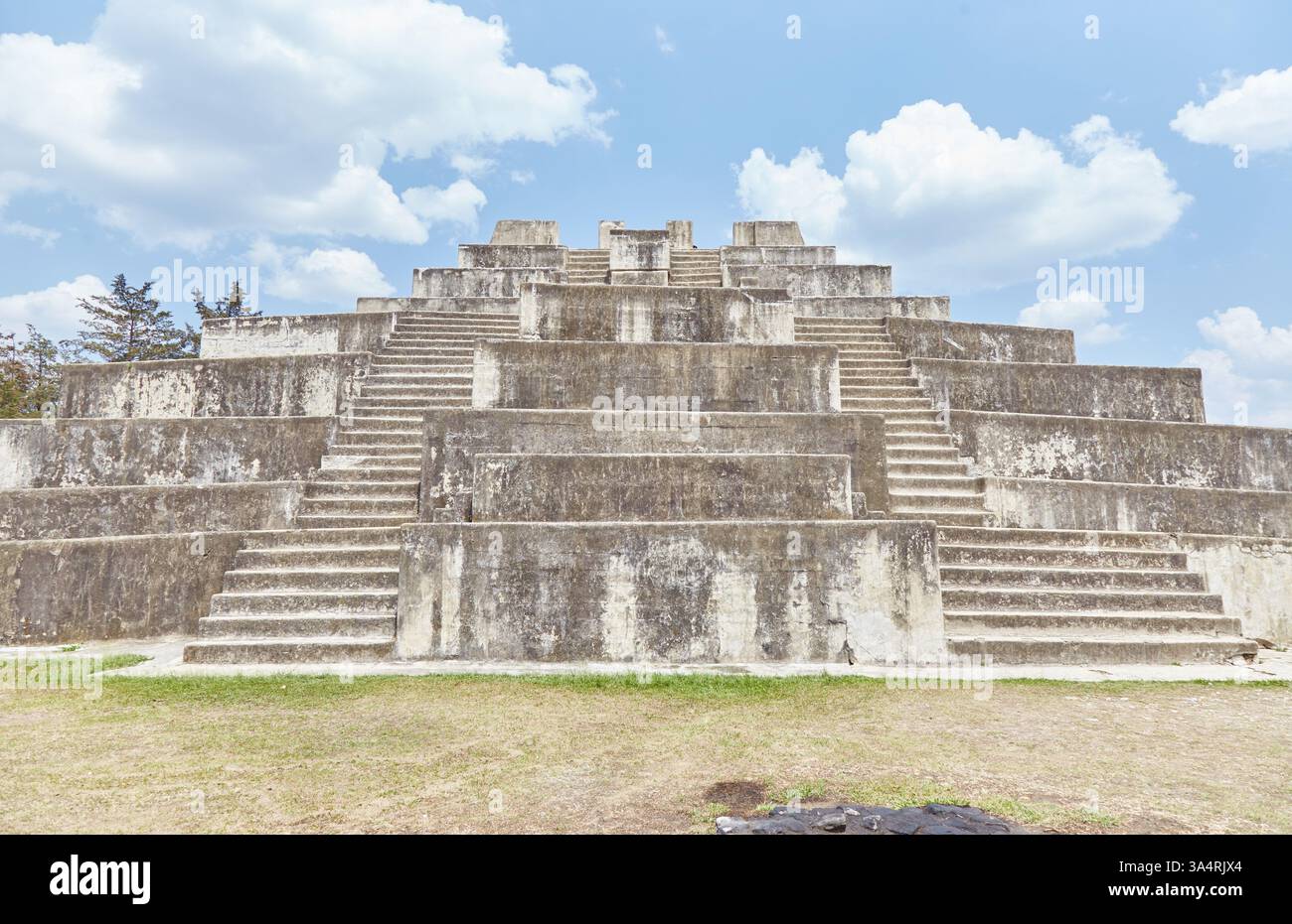 Occupied since the Early Classic Period (250 - 600 AD), Zaculeu was the ...