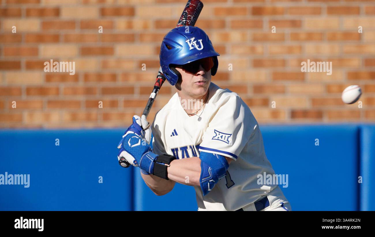 Kansas' Ian Francis (7) during an NCAA collage baseball game on ...