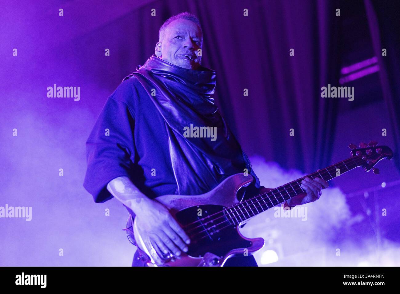 Richard Keith Lewis aka Cass, bassist of Skunk Anansie, live at the ...