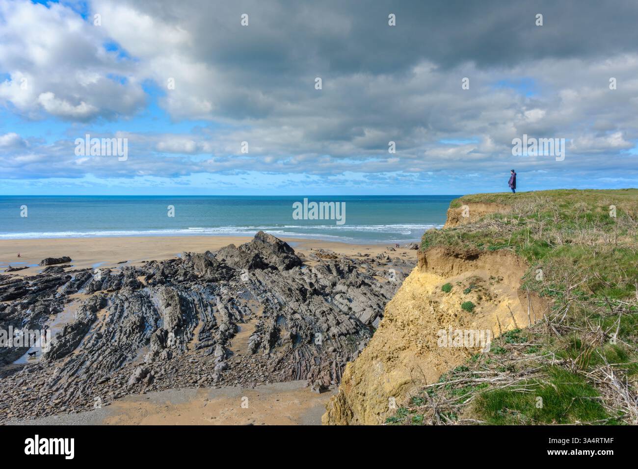 Bude, Cornwall - The South West Coast Path looking down onto the the ...