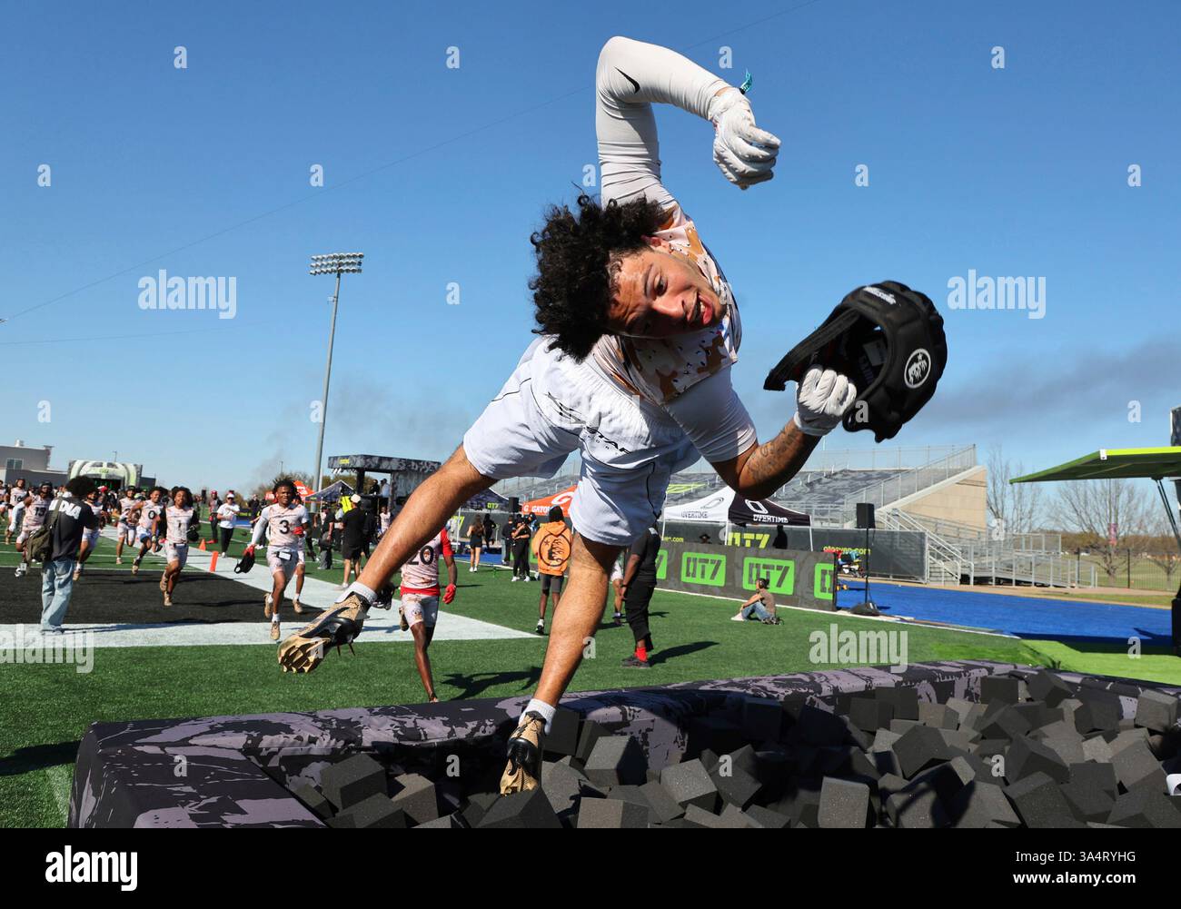 Hellstar safety Tay Lockett (11) celebrates the win over Cold Hearts by ...