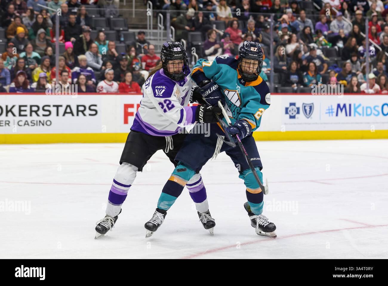 DETROIT, MI - MARCH 16: New York Sirens forward Jade Downie-Landry (27 ...