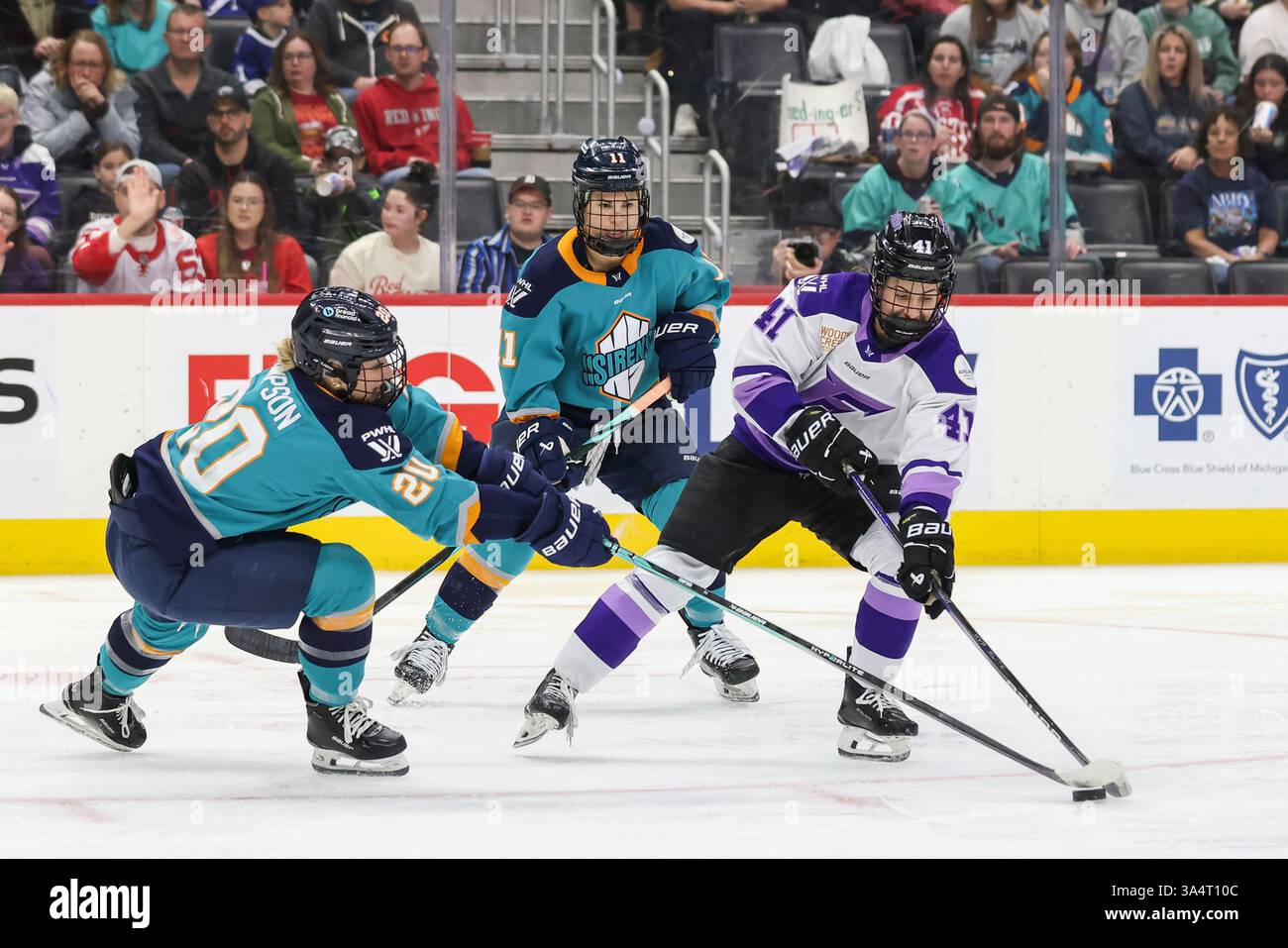 DETROIT, MI - MARCH 16: Minnesota Frost forward Denisa Krizova (41 ...