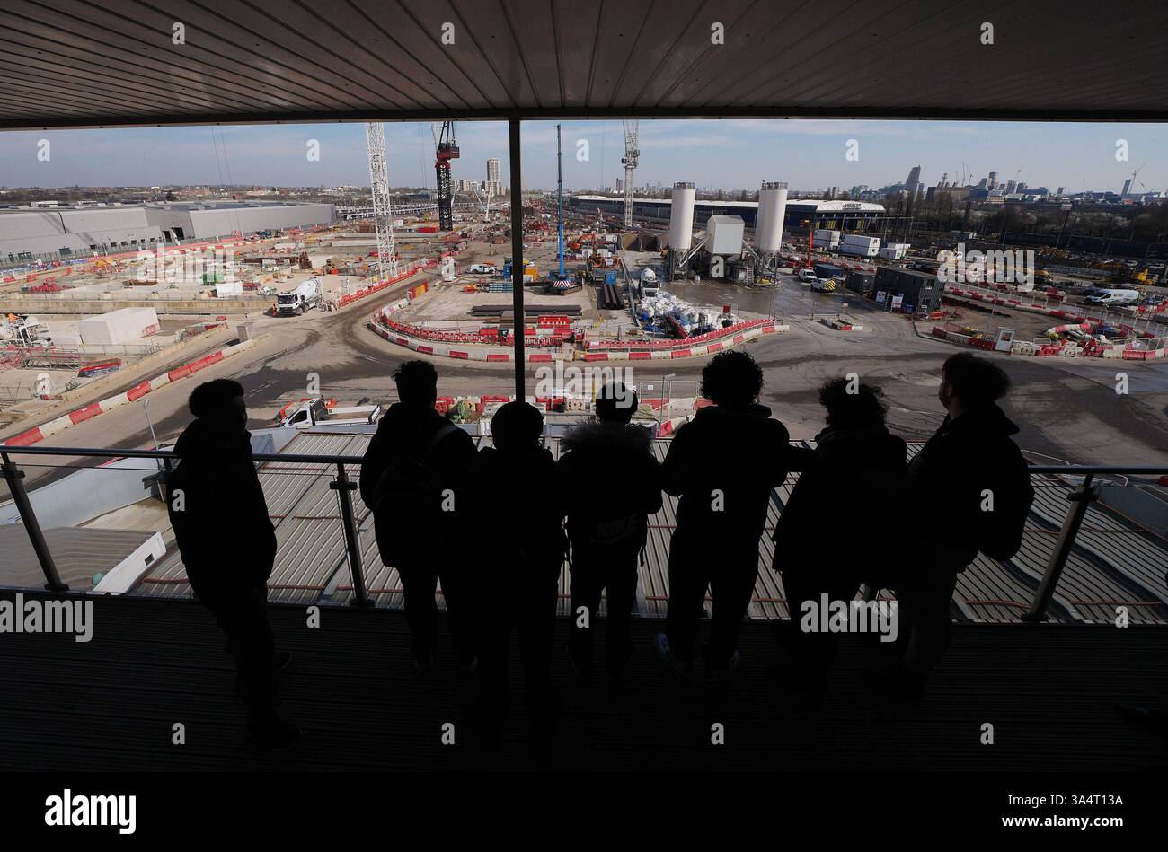 Young engineering students take in a view of Balfour Beatty Vinci ...