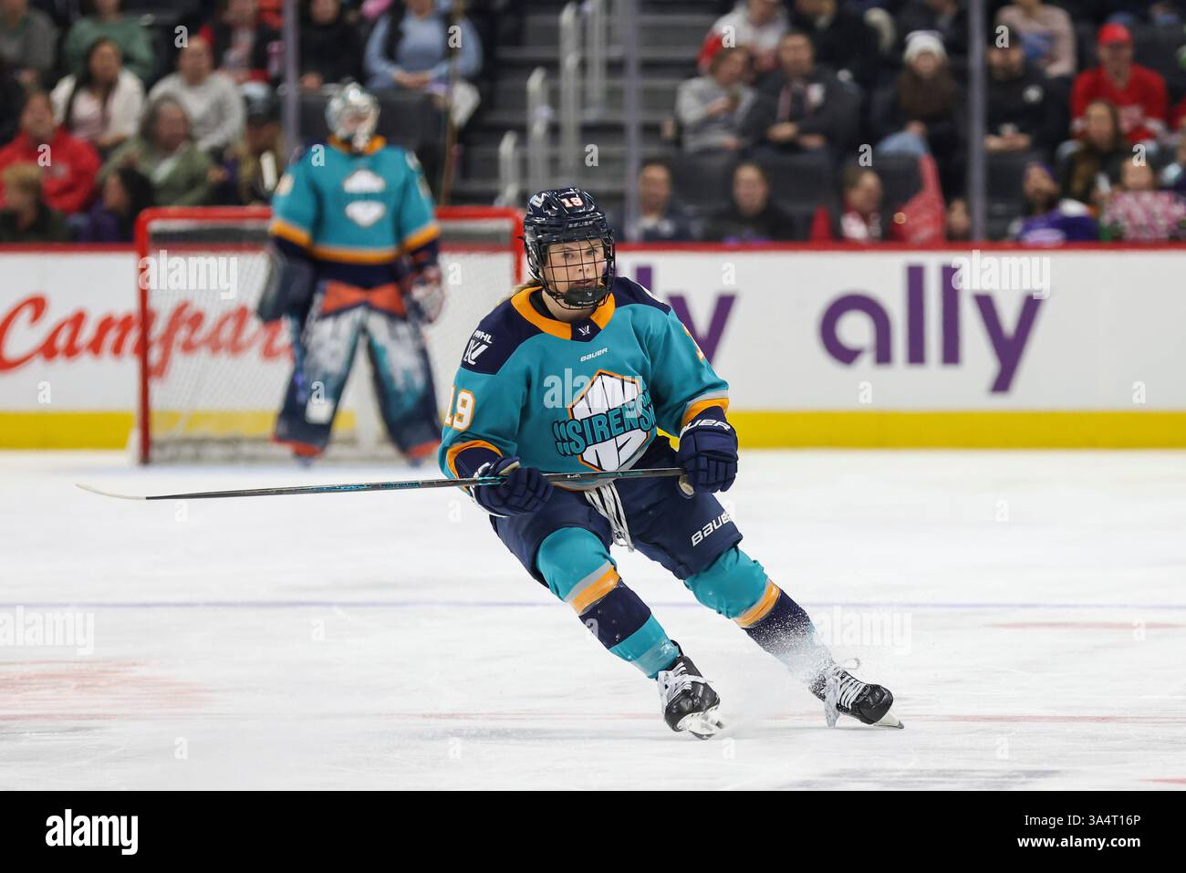 DETROIT, MI - MARCH 16: New York Sirens forward Paetyn Levis (19 ...