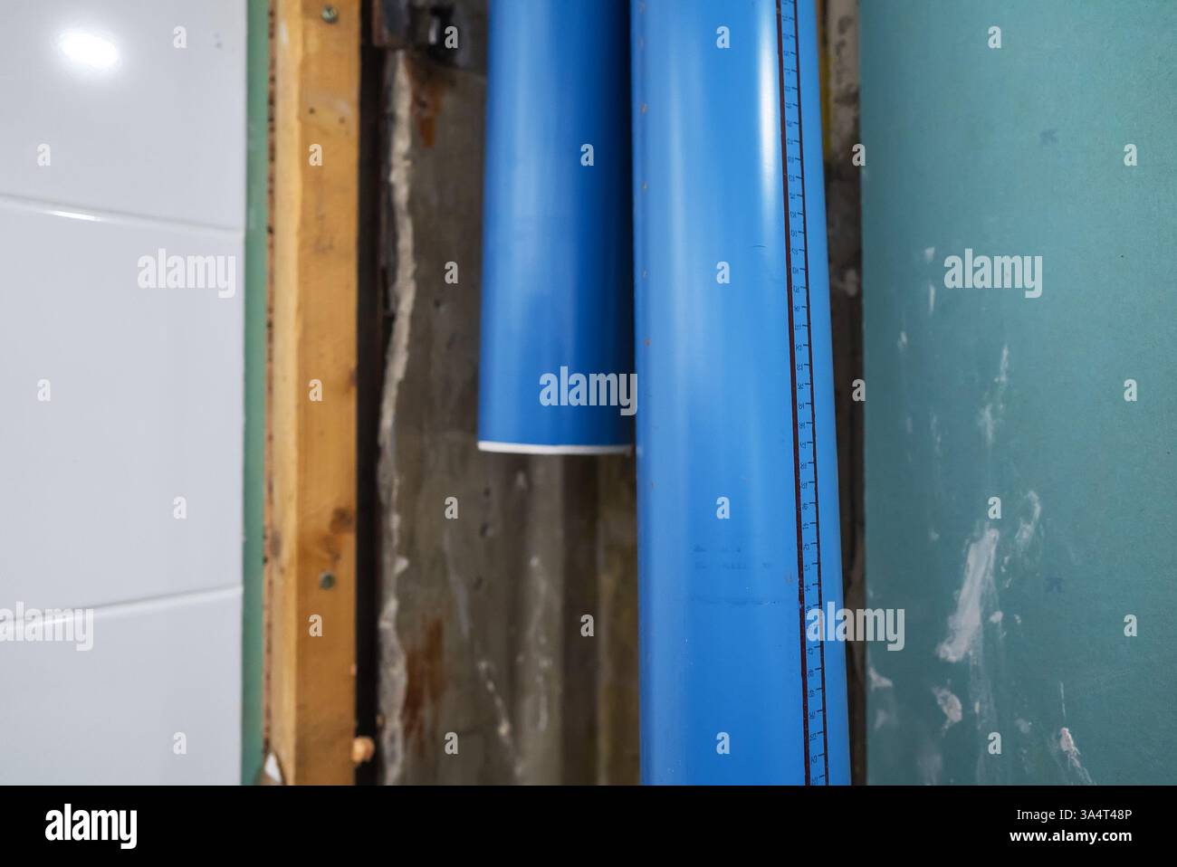 Maintenance plumbing installed water hi-res stock photography and ...