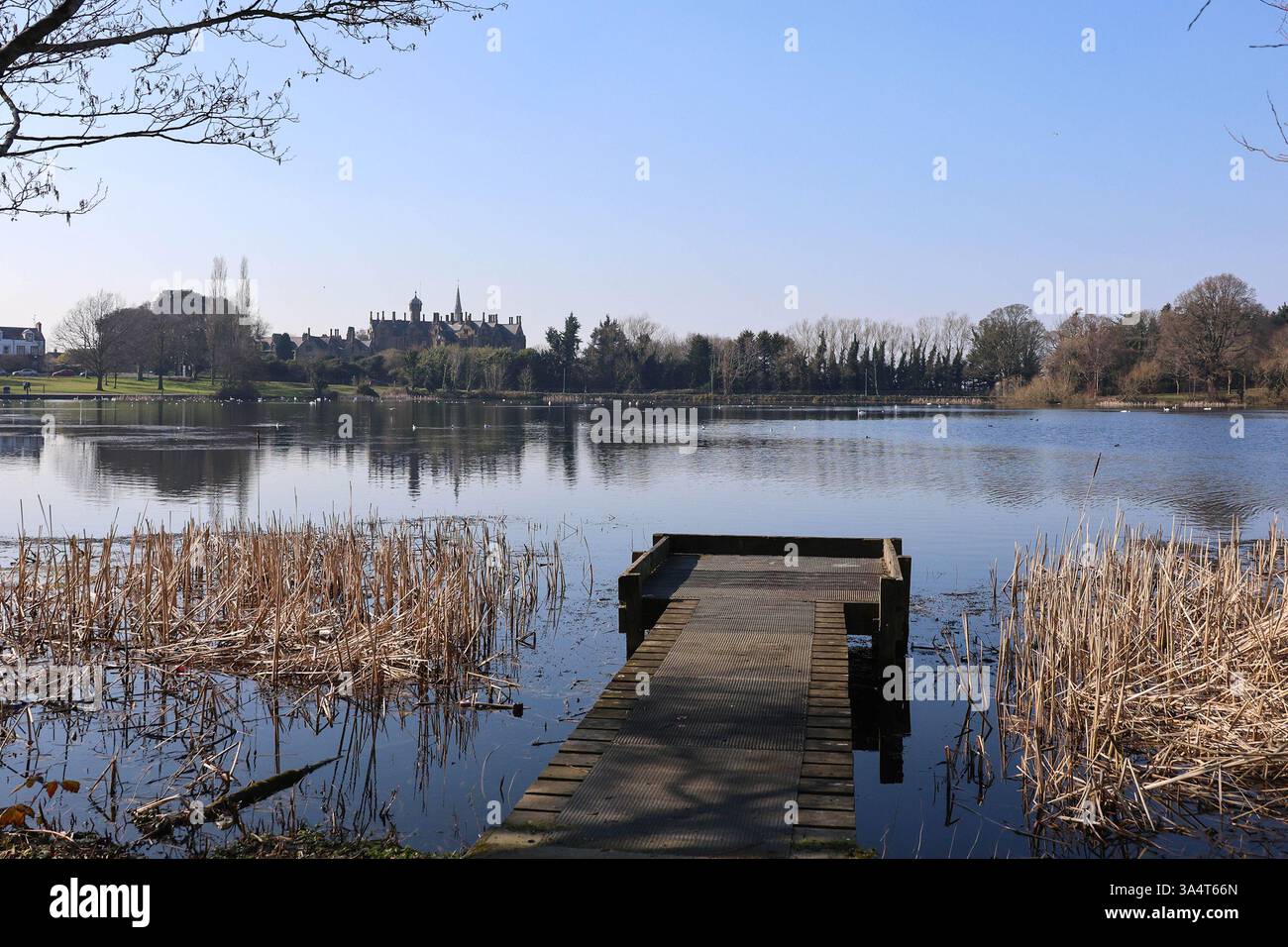 Lurgan Park, Lurgan, Northern Ireland, UK. 19 Mar 2025. UK weather ...