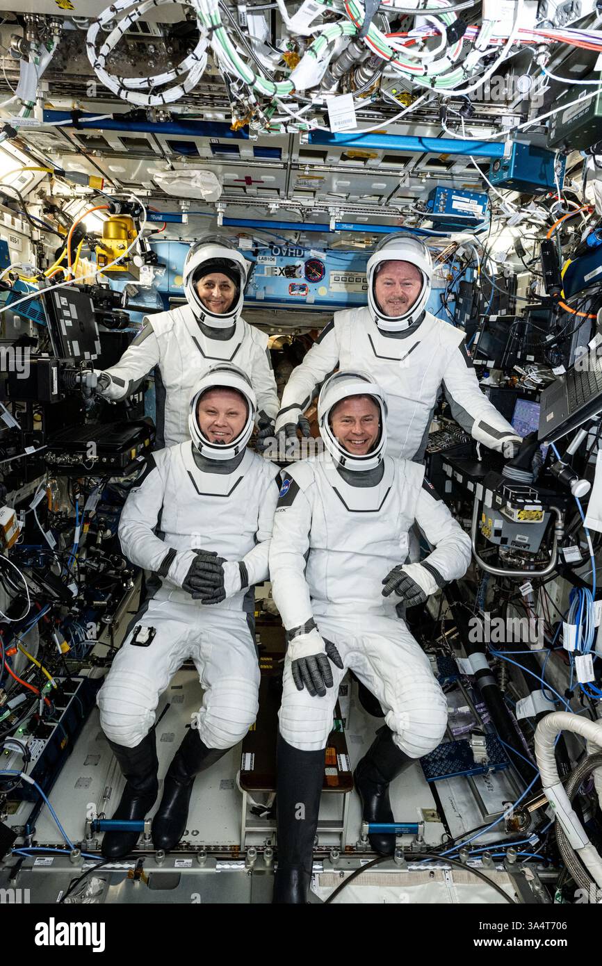 Earth Atmoshere. 17th Mar, 2025. NASA's SpaceX Crew-9 Prepares for ...