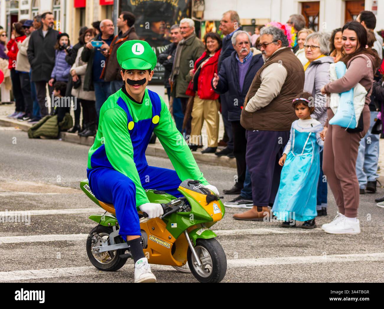 Mini moto hi-res stock photography and images - Alamy