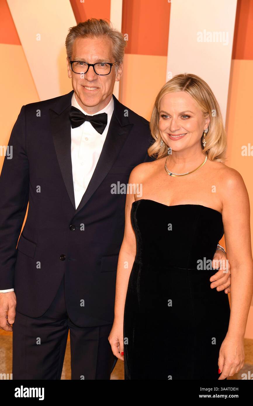 BEVERLY HILLS, CALIFORNIA - MARCH 02: Joel Lovell and Amy Poehler ...