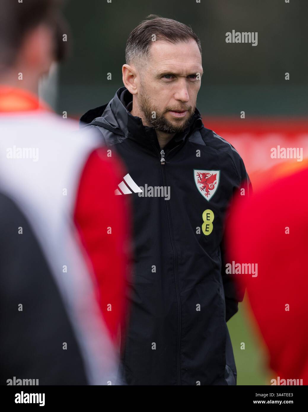 PONTYCLUN, UK. 19th Mar, 2025. Wales' Assistant Coach Andrew Crofts ...
