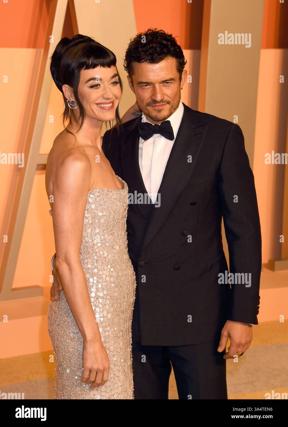 BEVERLY HILLS, CALIFORNIA - MARCH 02: Katy Perry and Orlando Bloom ...