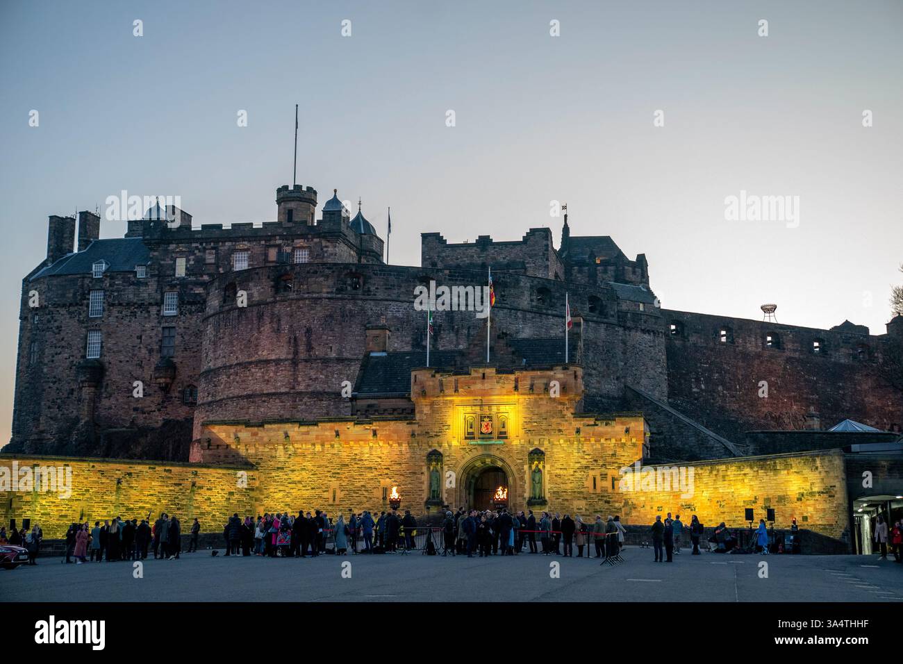 Edinburgh Castle illuminated in yellow light at the 2027 Tour de France ...