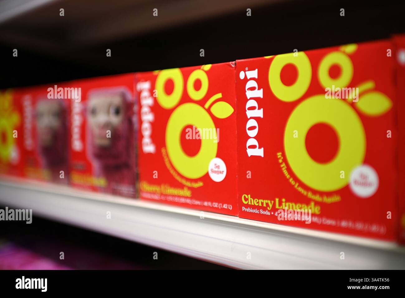 Pepsico poppi hi-res stock photography and images - Alamy