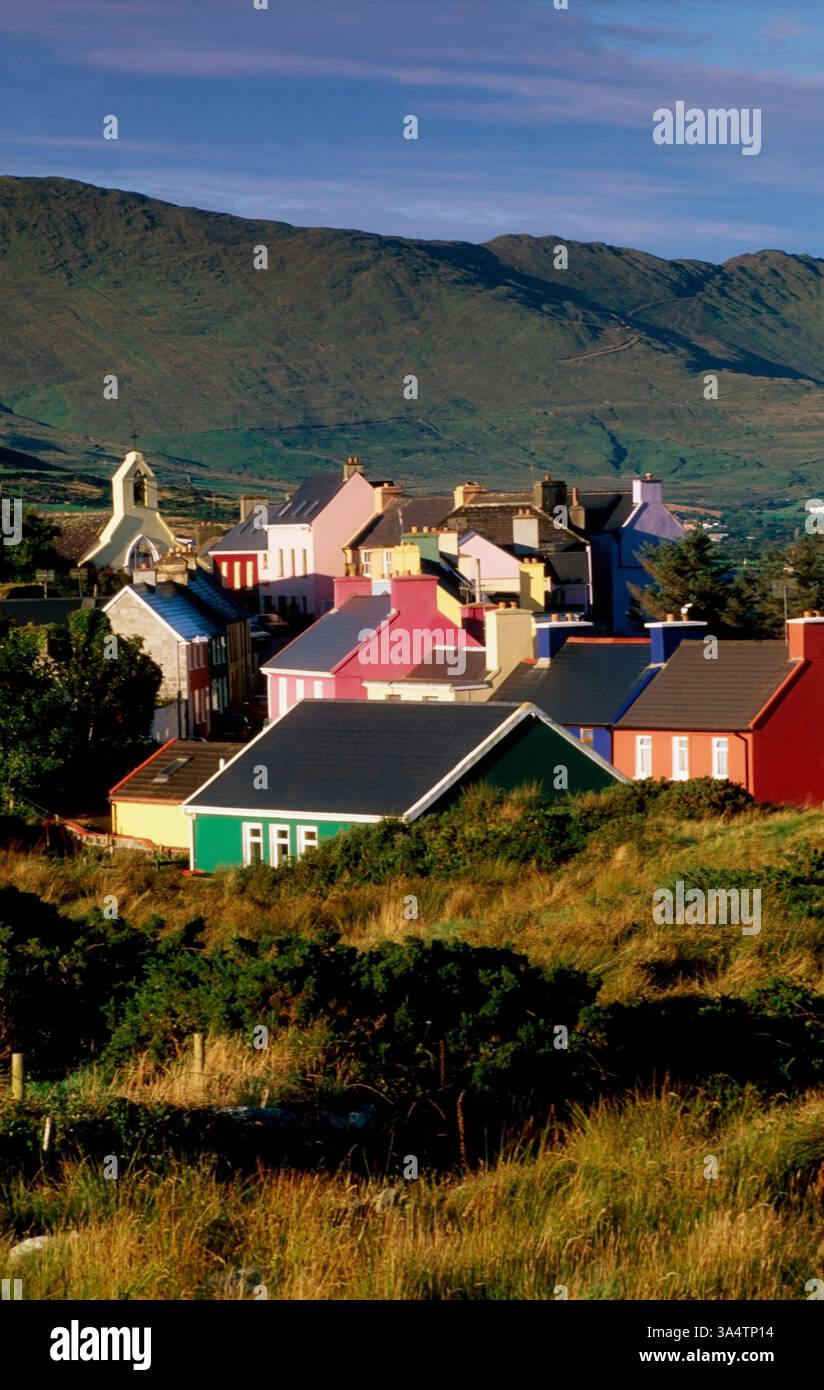 Village ireland eyeries hi-res stock photography and images - Alamy