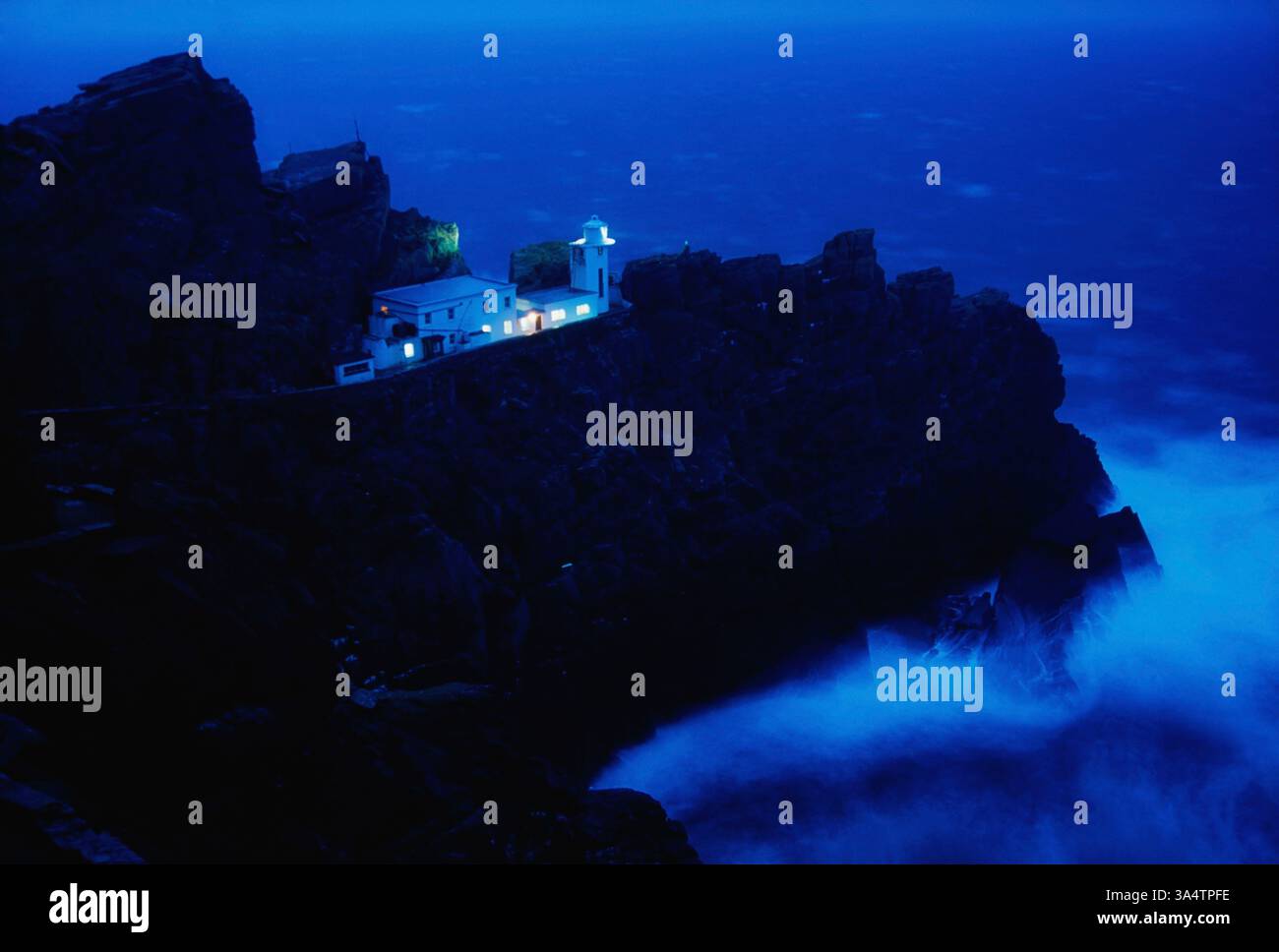 Skelligs lighthouse hi-res stock photography and images - Alamy