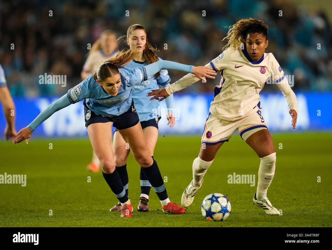 Manchester City's Gracie Prior (left) and Chelsea's Catarina Macario ...
