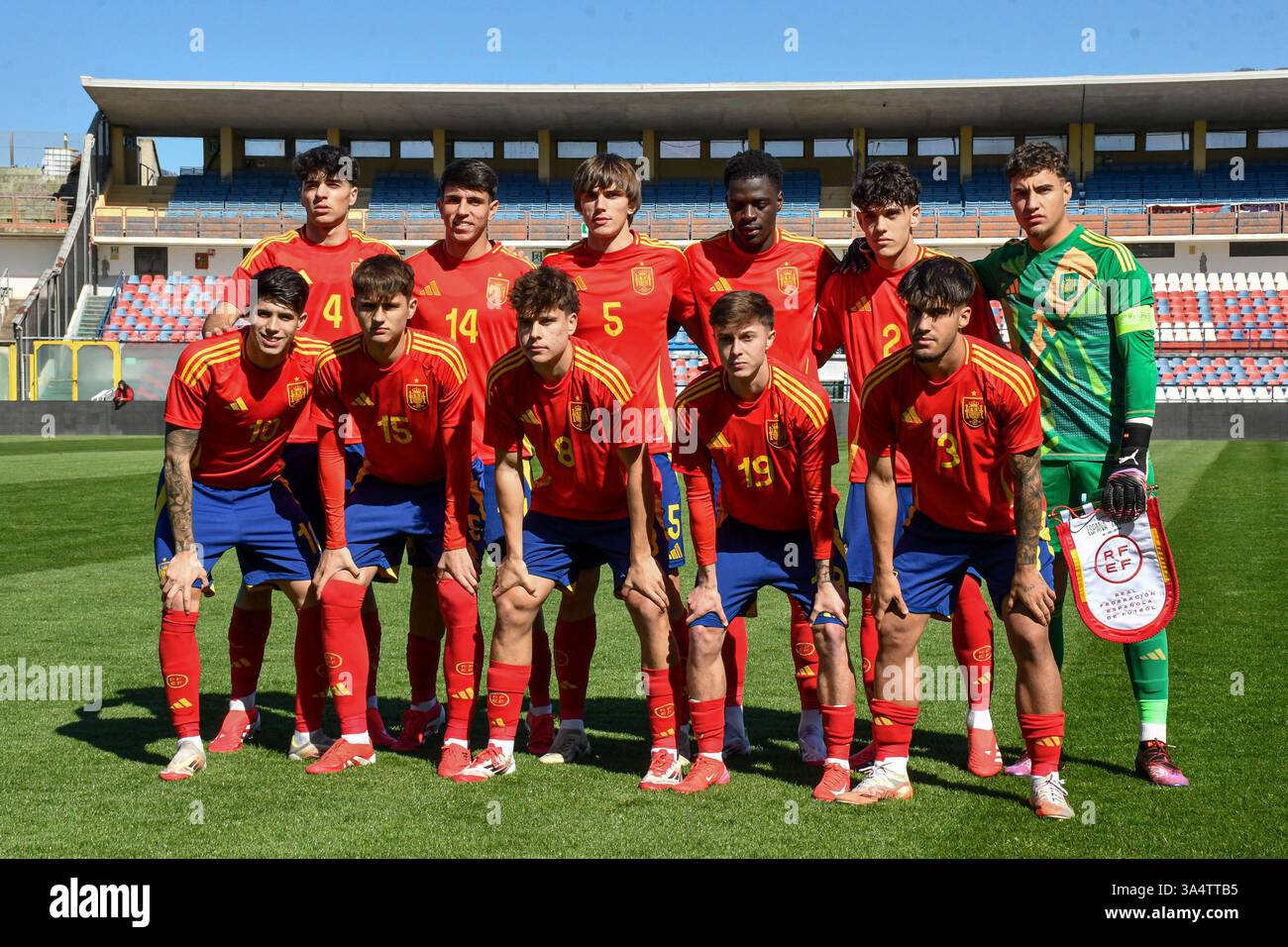 Cosenza, Italy, 19th March 2025, San Vito-Marulla Stadium: Team photo ...