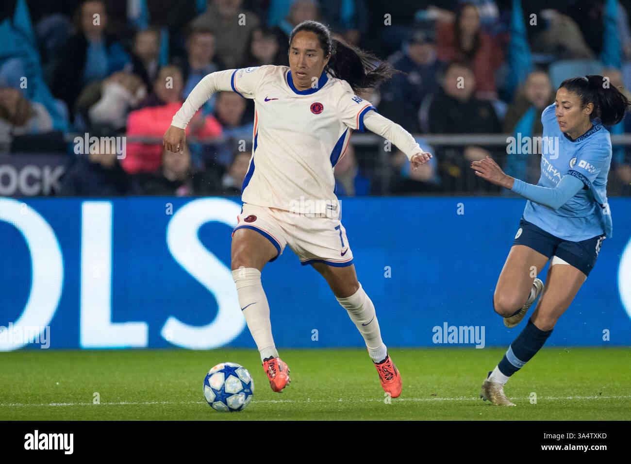 Mayra Ramirez #7 of Chelsea F.C women in action during the UEFA Women's ...