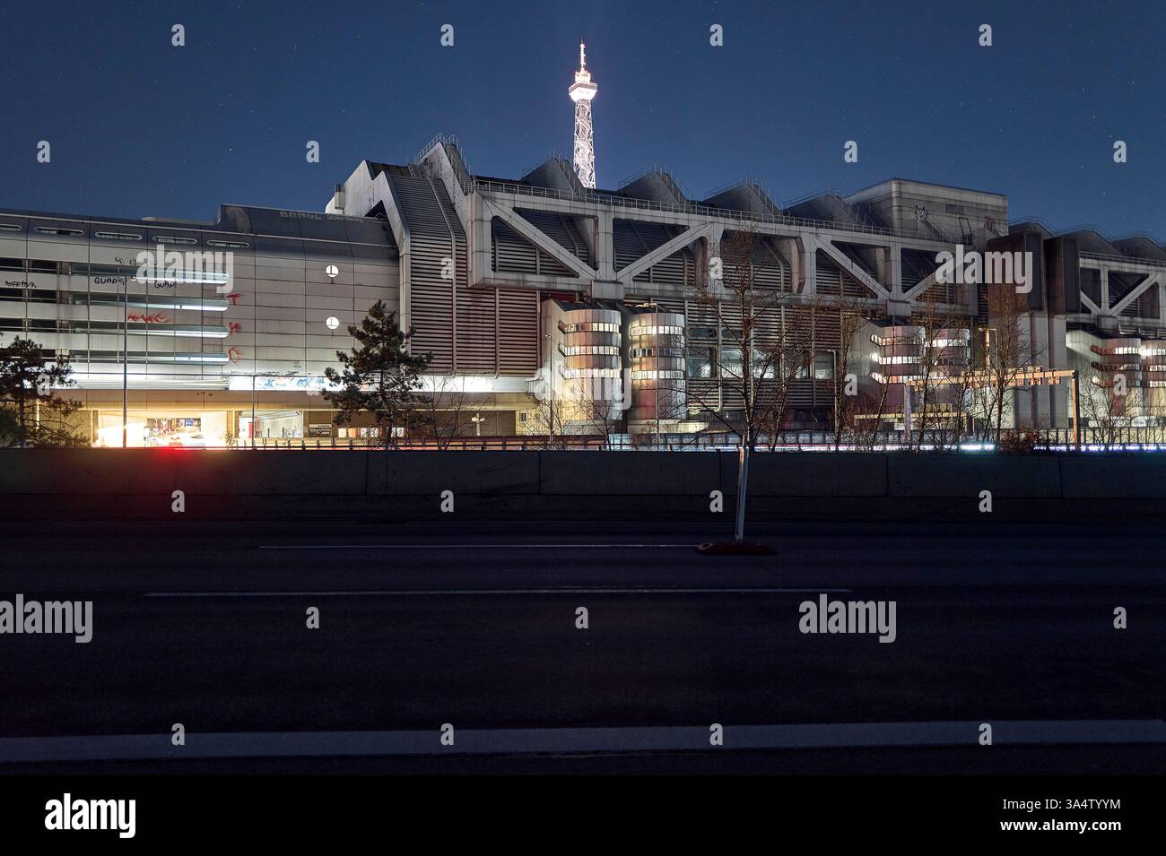 19 March 2025, Berlin: View of the A100 in front of the International Congress Center (ICC) and ...