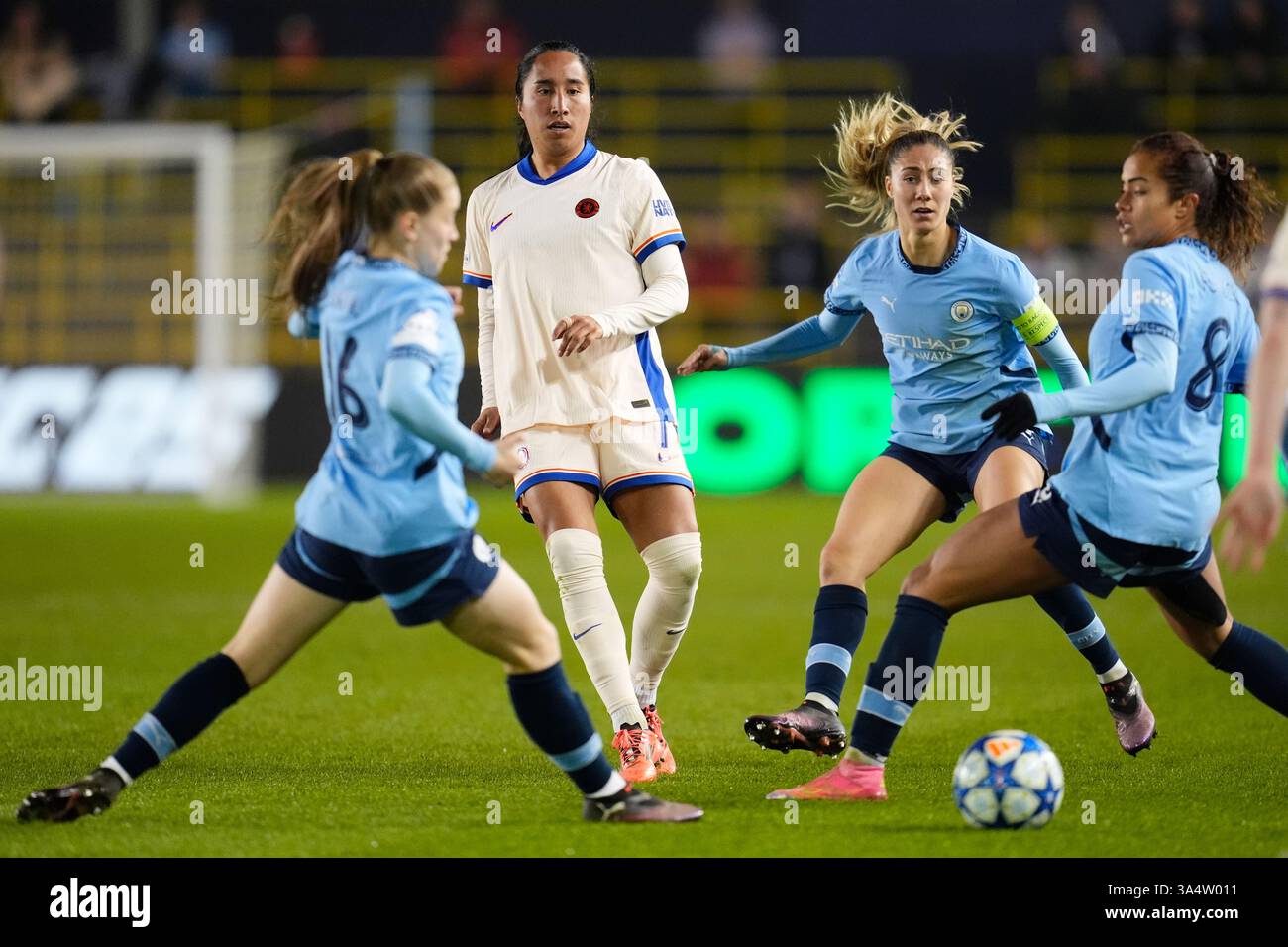Chelsea's Mayra Ramirez (centre) in action against the Manchester City ...