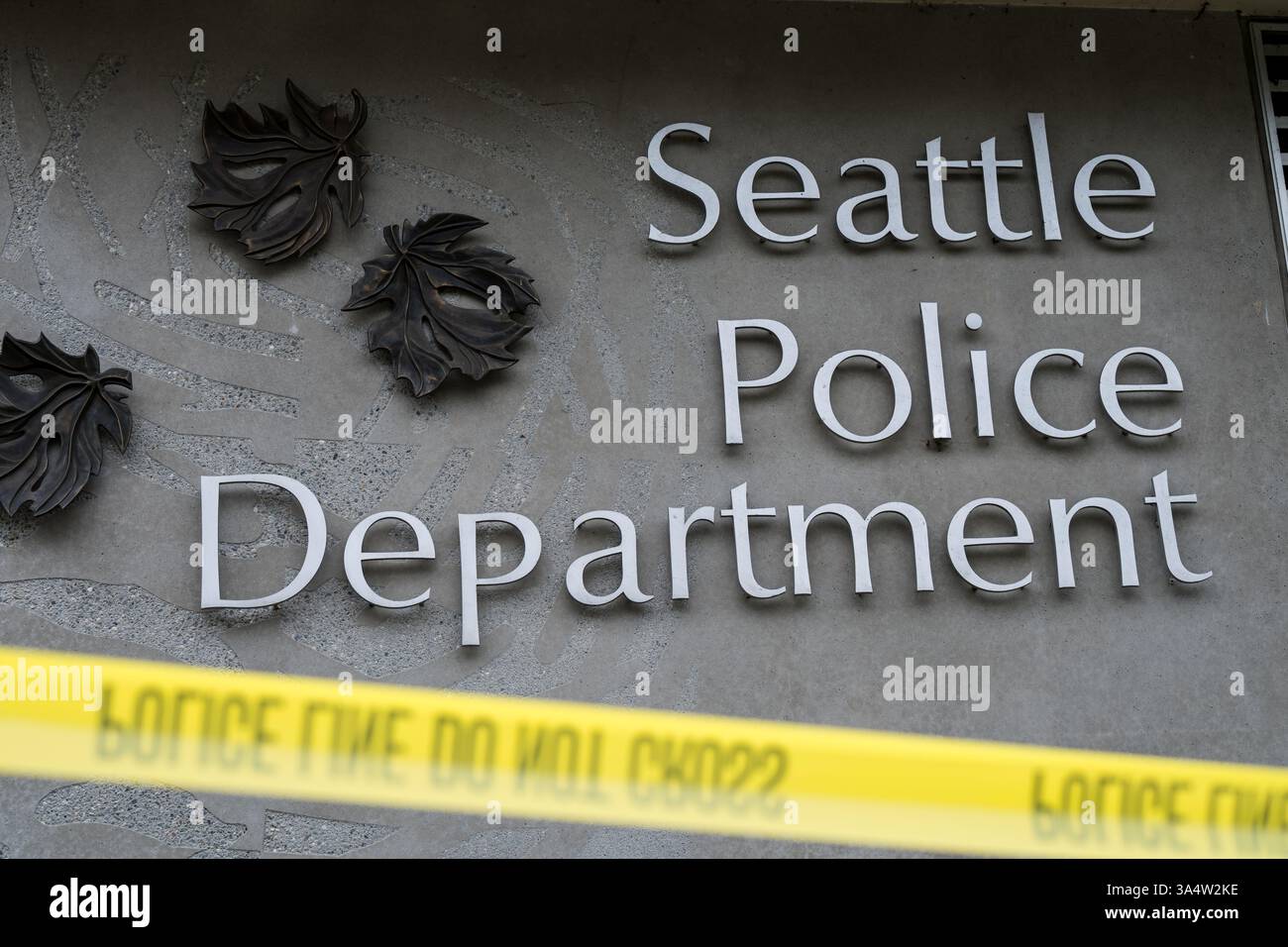 Seattle, USA. 19th Mar 2025. Just after noon a report of an officer ...