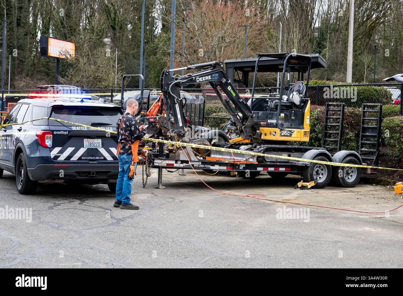 Seattle, USA. 19th Mar 2025. Just after noon a report of an officer ...