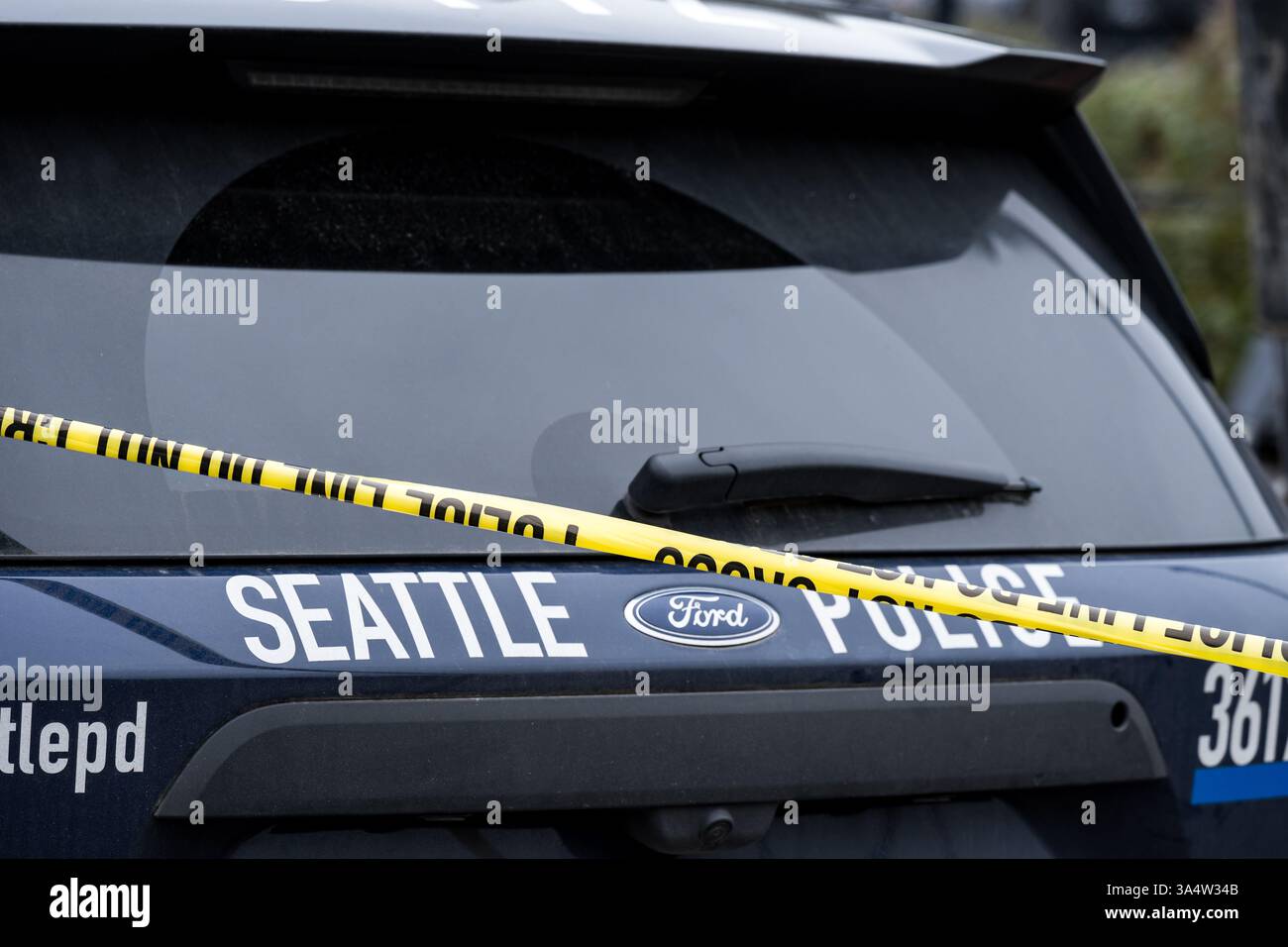 Seattle, USA. 19th Mar 2025. Just after noon a report of an officer ...