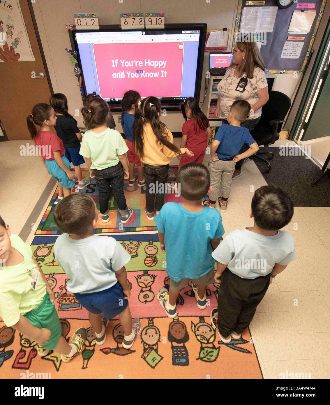Children detained in texas hi-res stock photography and images - Alamy