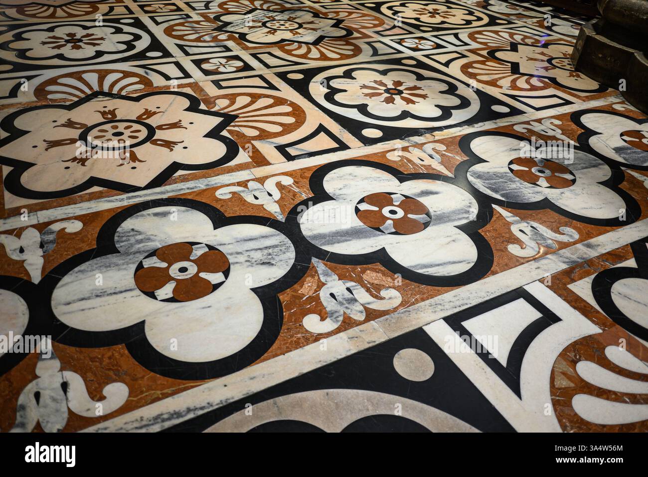 Marble flooring inside the Duomo di Milano (Milan Cathedral) by ...
