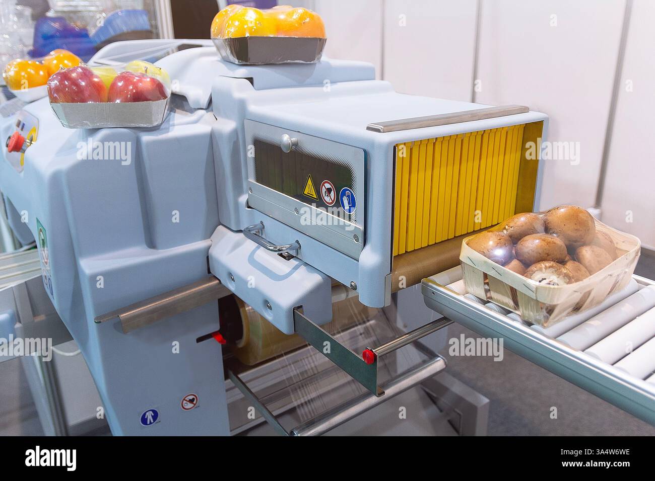 Automatic cellophane wrapping machine hi-res stock photography and ...