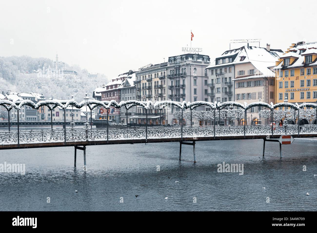 Chapel bridge over reuss river hi-res stock photography and images - Alamy