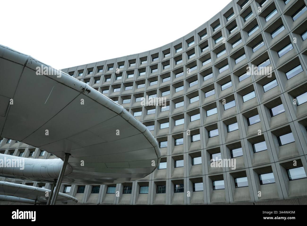 The Department of Housing and Urban Development building in Washington ...