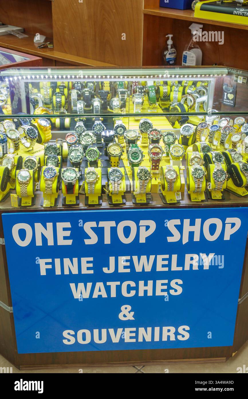 Invicta watches hi-res stock photography and images - Alamy