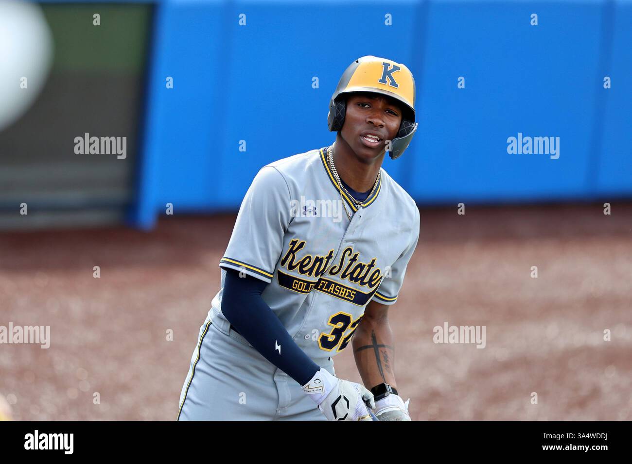 Kent State's Micah Rienstra-Kiracofe (32) is seen gainst Pittsburgh ...