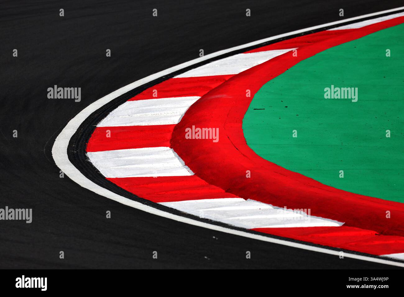 Circuit atmosphere - kerb detail. 20.03.2025. Formula 1 World ...