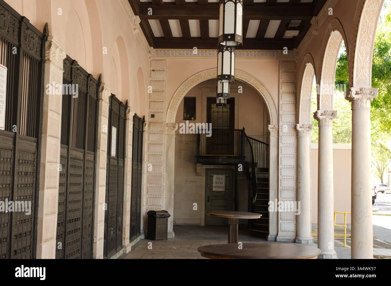 Editorial Use Only March 17, 2025 St. Petersburg, FL, USA. The U.S. Post Office an Open Air Post ...