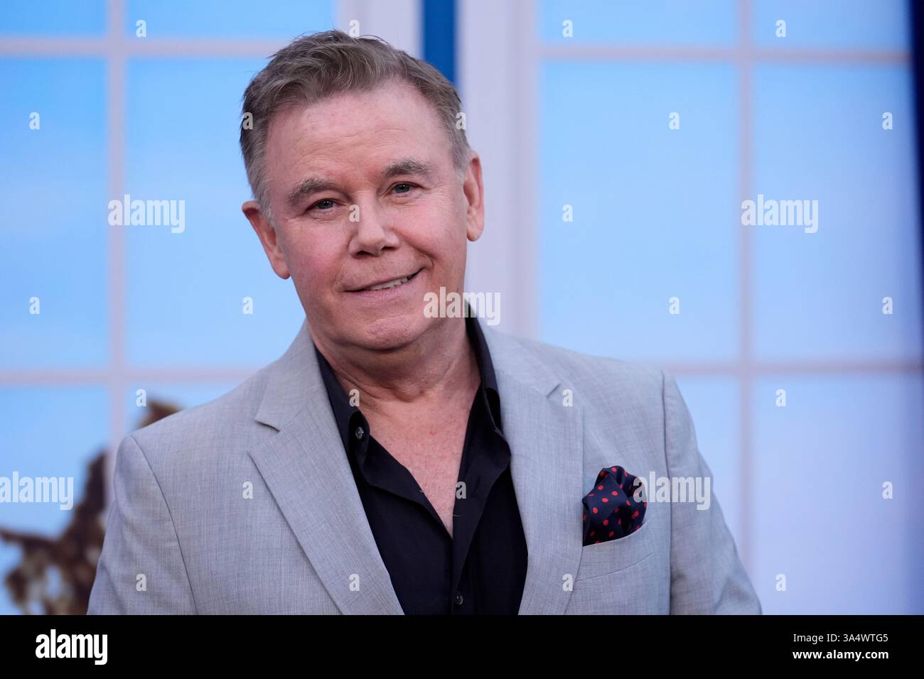 Spencer Garrett poses at the premiere of the Netflix series "The ...